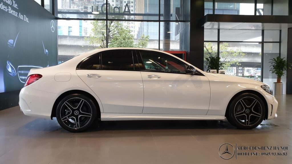 Mercedes C300 AMG 2021: Thông số, Giảm Giá Xe Lớn Tháng (08/2021)